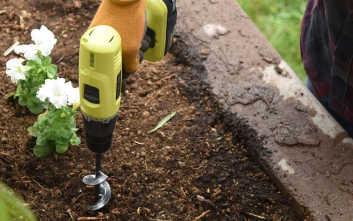 13 Gardening Tools You Can't Get A Prosperous Lawn Without