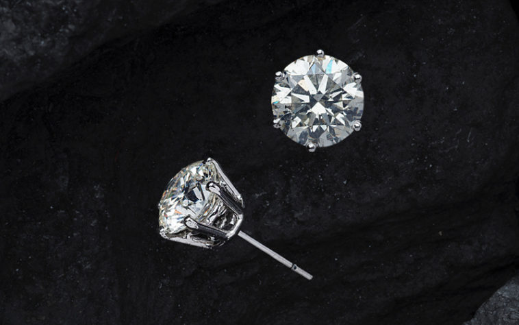 28 Types of Earrings for Men and Women - How to Style