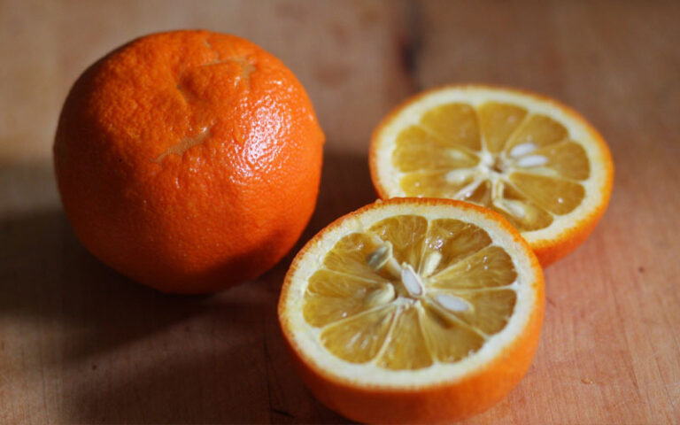 What Is Pomelo? How to Cut & Eat Pomelo for Benefits