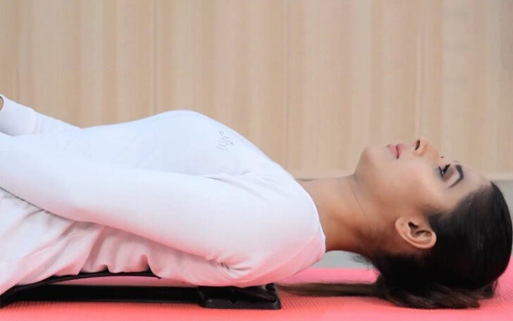 18 Helpful & Thoughtful Gifts For People With Back Pain