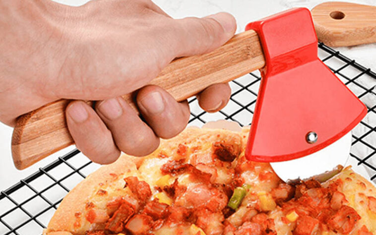 11 Unique And Best Pizza Cutters And Slicers Of 2023