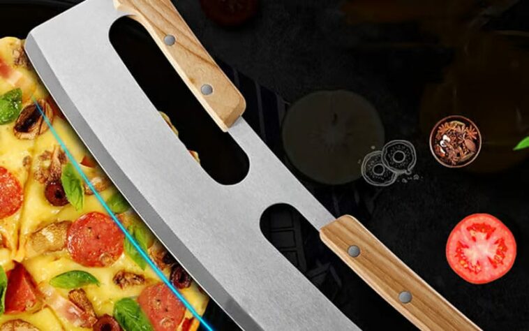 11 Unique And Best Pizza Cutters And Slicers Of 2023