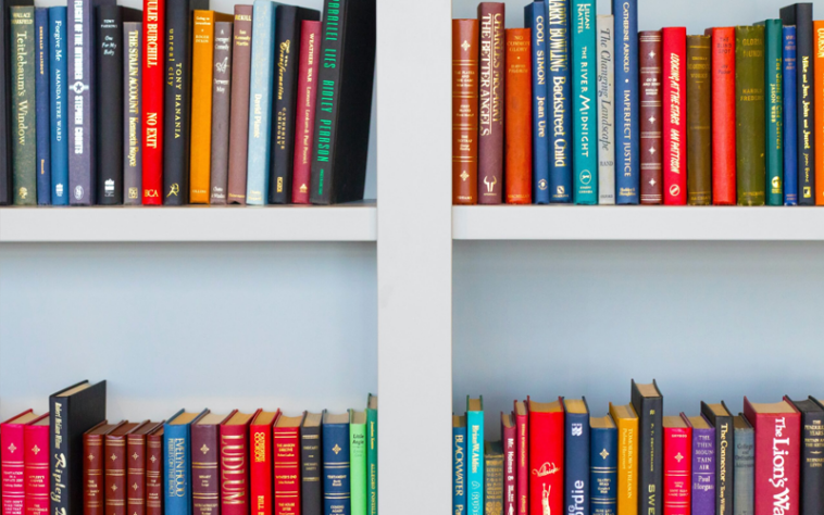 14 Ways To Organize Books (With & Without A Bookshelf)